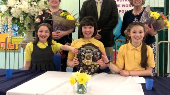 Summer wows audience with talk on cockroaches | iomtoday.co.im