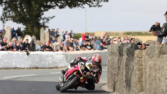 Cowton killed in Southern 100 | iomtoday.co.im