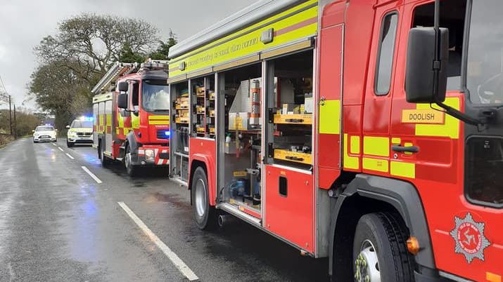 Two vehicle crash closes road | iomtoday.co.im