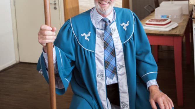 The Manx Bard: 'Dog' tells the story of 'Tommy White Thumb' | iomtoday ...