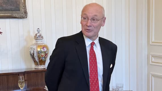 New governor arrives in island | iomtoday.co.im