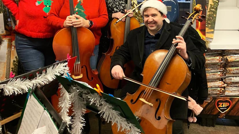 Cello busking big success | iomtoday.co.im