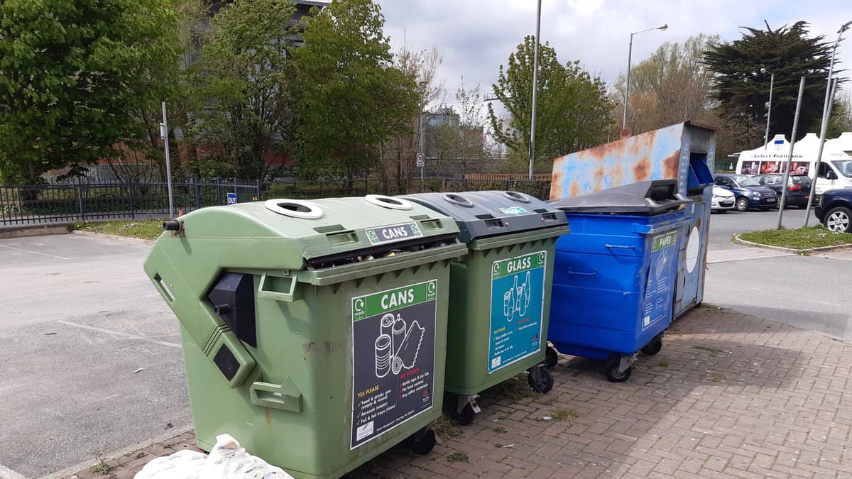 Doi advises people to temporarily not use recycling bring banks ...