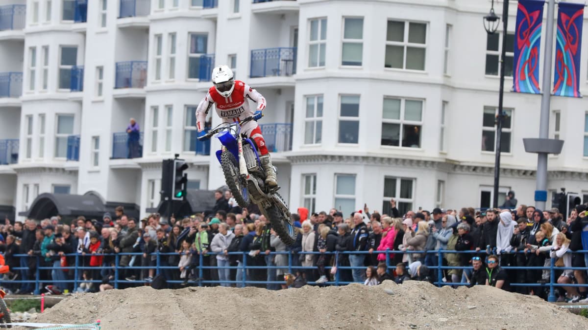 Isle of Man TT 2026: Douglas Beach Race scheduled for Monday evening ...