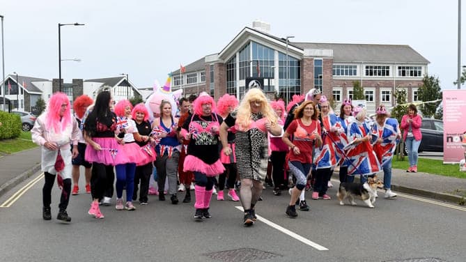 Dashing in pink: ‘Great turnout’ for fundraiser | iomtoday.co.im