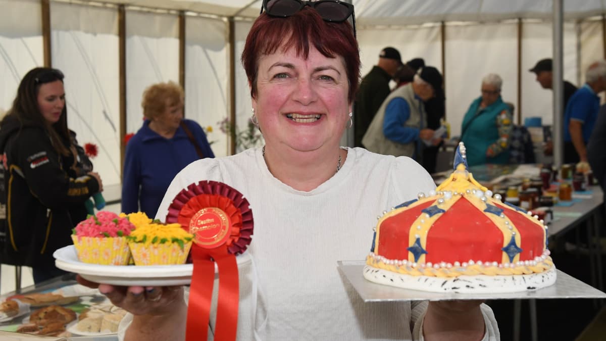 Crebbin family's show spuds are smashers | iomtoday.co.im