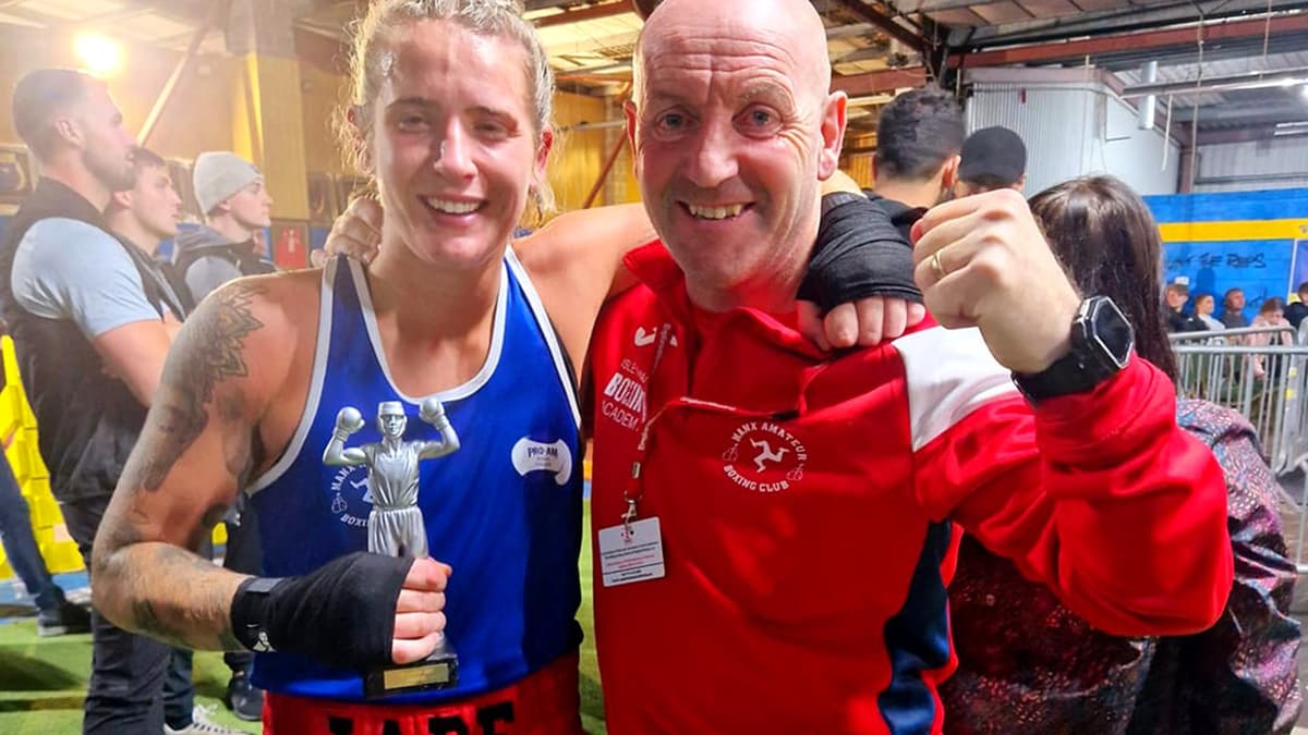 ‘Bomber’ Burden bounces back by beating former champion | iomtoday.co.im