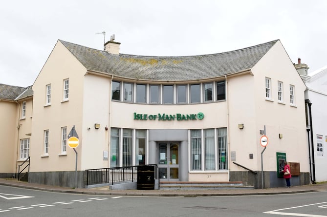 Plans for former Isle of Man Bank branch to become a pharmacy ...