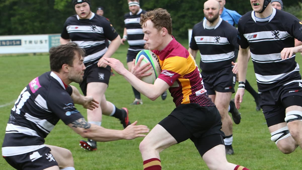 Douglas Rugby Club aiming for valuable points away at Broughton Park ...