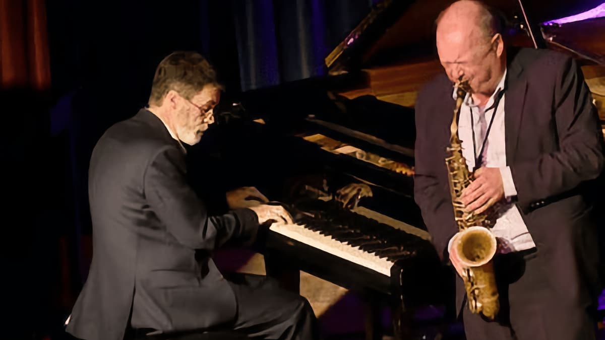 Jazz legend Dave Newton to return to arts centre | iomtoday.co.im