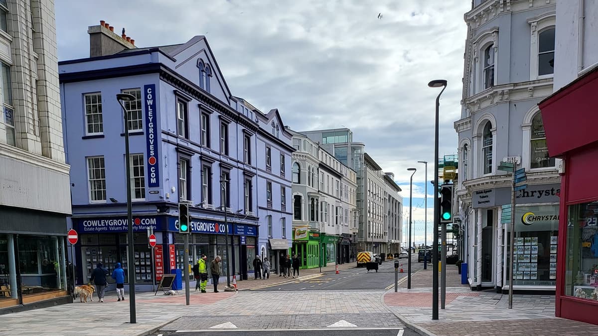 Victoria Street in Douglas has reopened to traffic | iomtoday.co.im