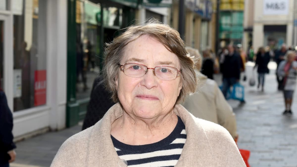 Manx public ponders on how to improve the island's bus service ...
