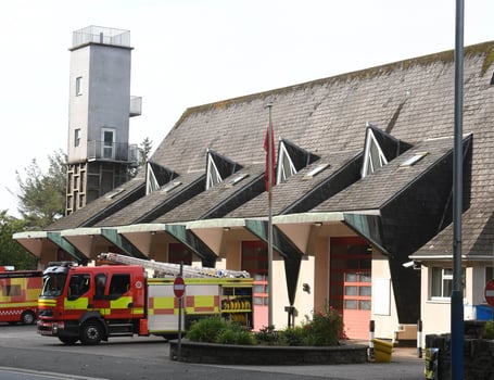 Fire and Rescue Service issue warning following rescue in Glen Helen ...