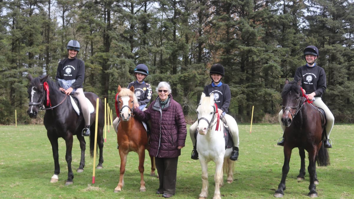 Pony Club win mhc Members Mounted Games Challenge | iomtoday.co.im