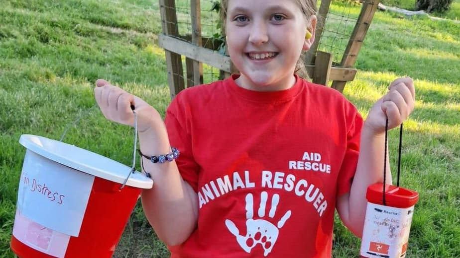 Arabella Russell, aged 10, raises money for animal charity | iomtoday.co.im