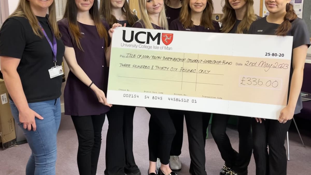 Students raise money for emergency fund | iomtoday.co.im