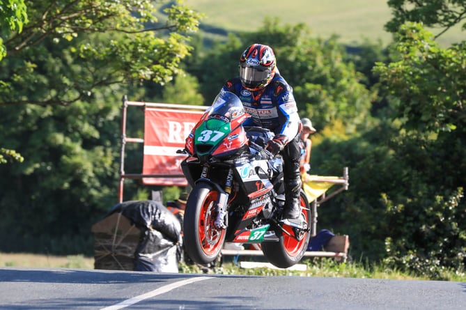 Isle of Man TT 2023: Police officer and veteran rider died after losing ...