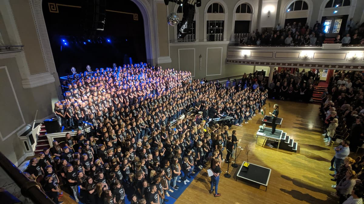 Pupils present a truly magical show | iomtoday.co.im