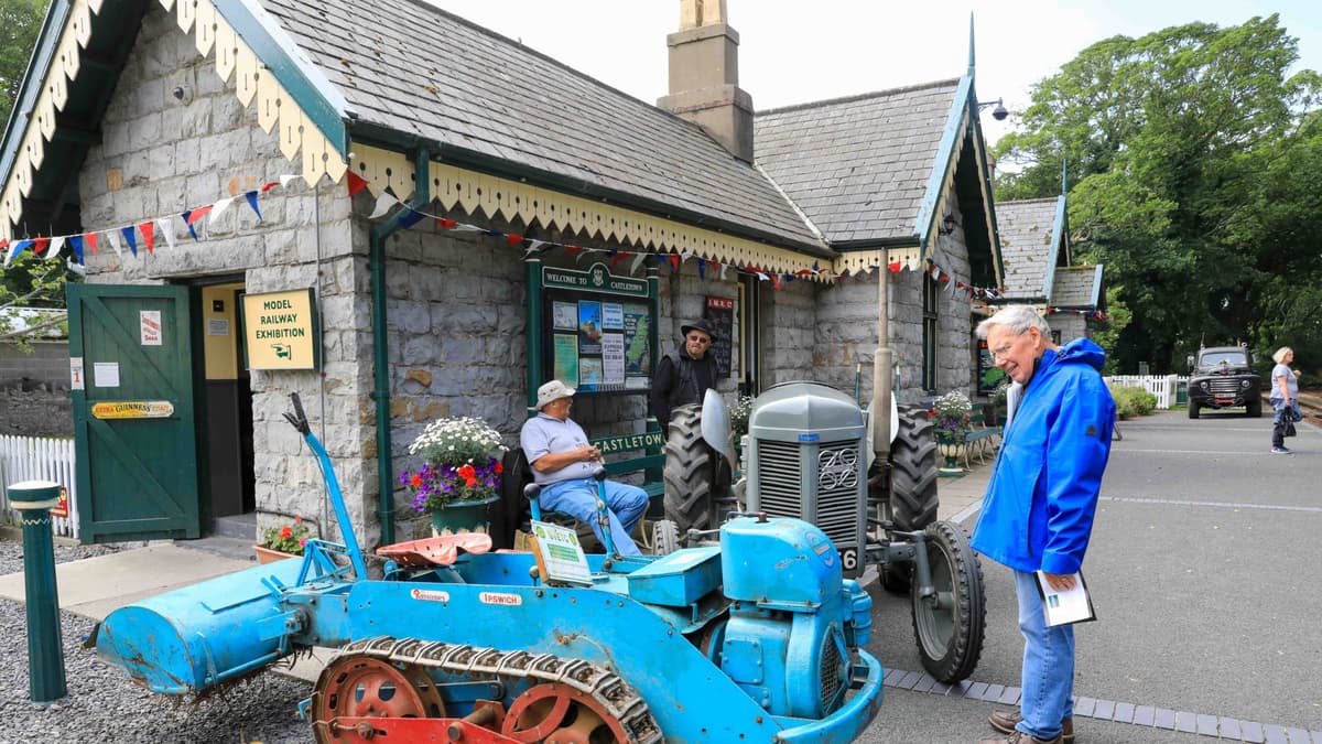 Crowds flock to events that celebrate Isle of Man Steam Railway’s 150th ...