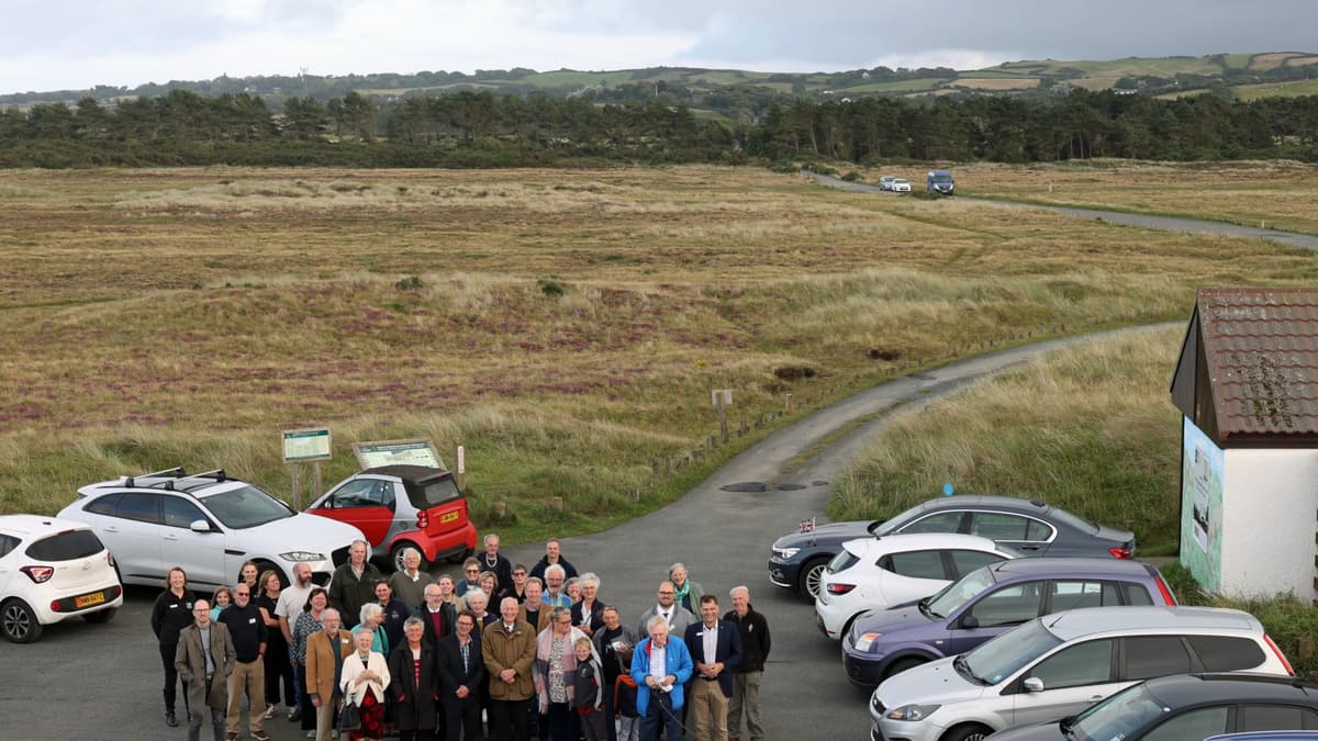 Governor sees improvements at the Ayres Nature Discovery Centre ...