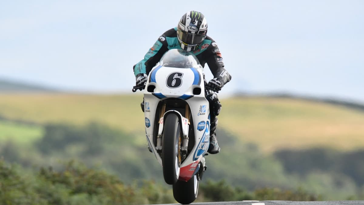 Manx Grand Prix: Michael Dunlop quickest in Classic Superbike ...