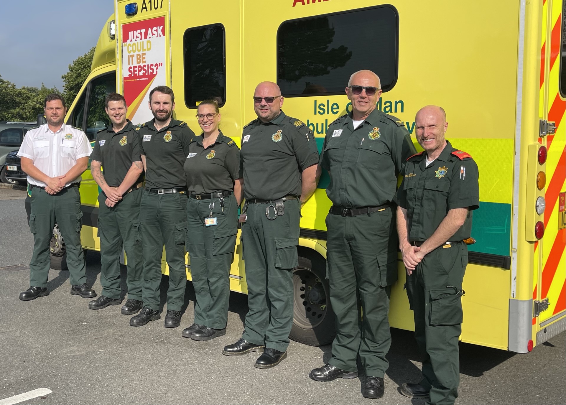 Welsh paramedics arrive from Wales to support the Manx Grand Prix ...
