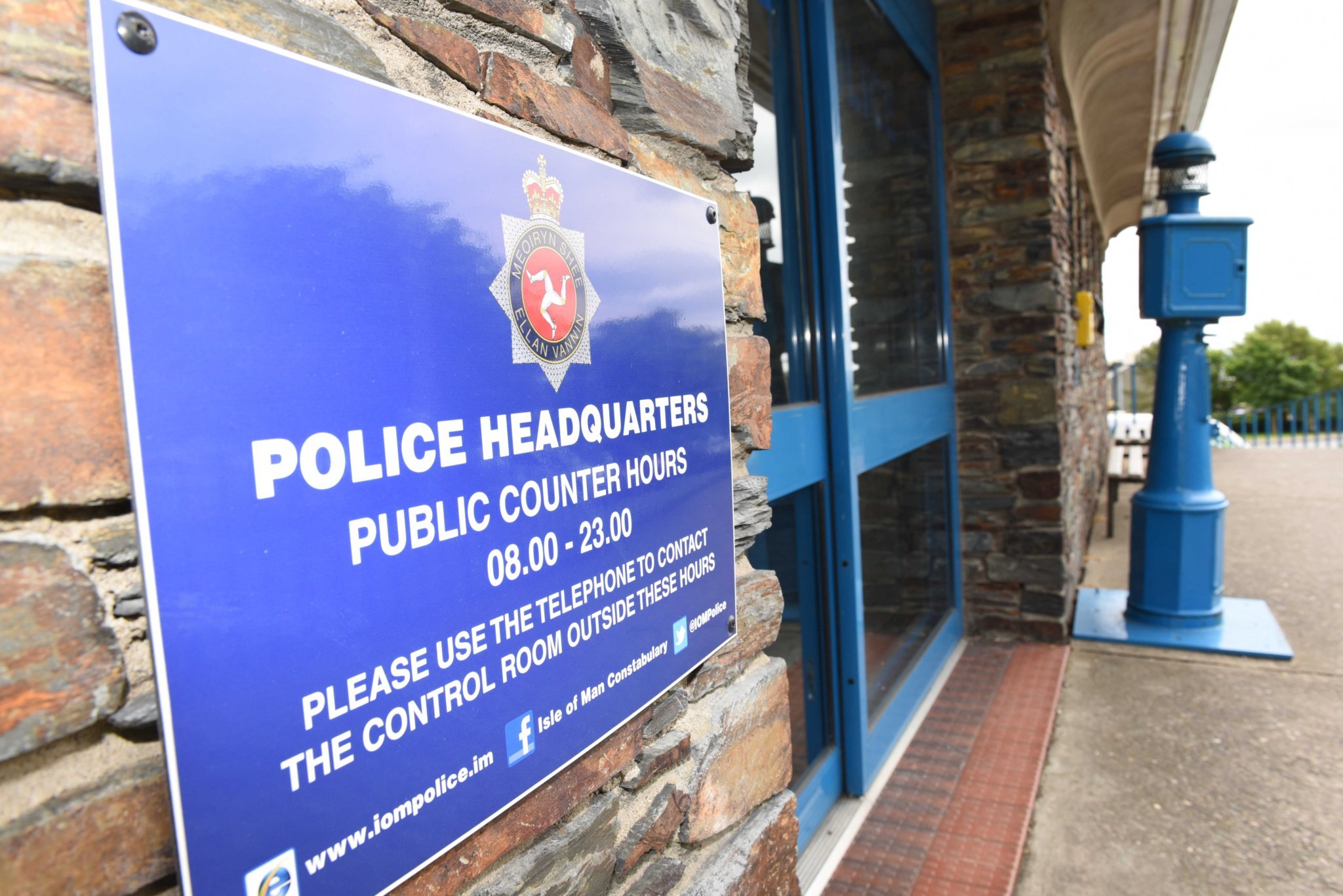Isle of Man police officers minimum starting salary increased to drive ...