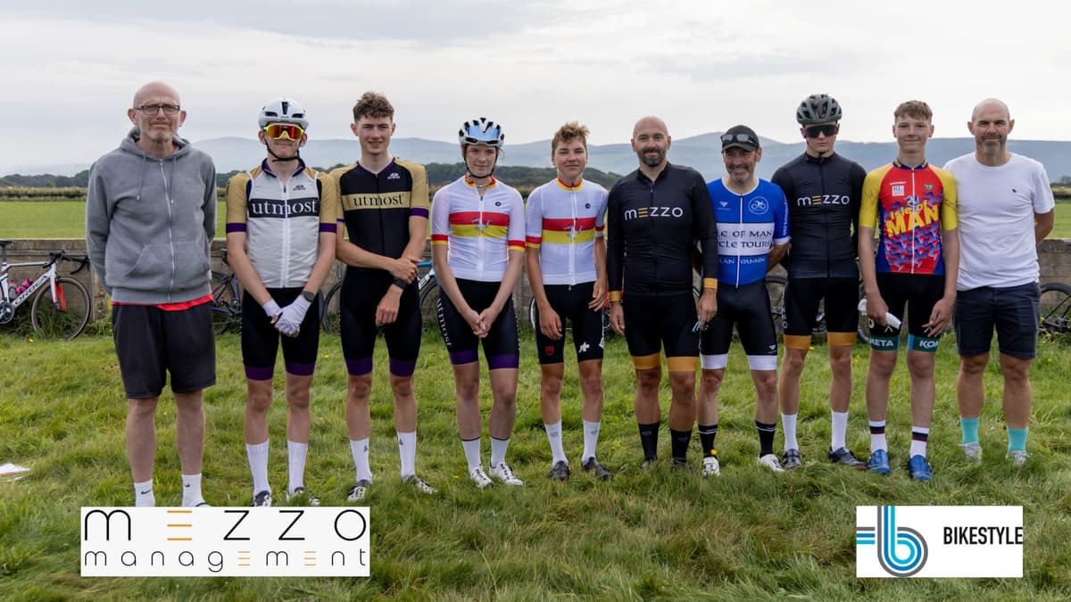 Zac Walker solos his way to Isle of Man cycling circuit race title ...