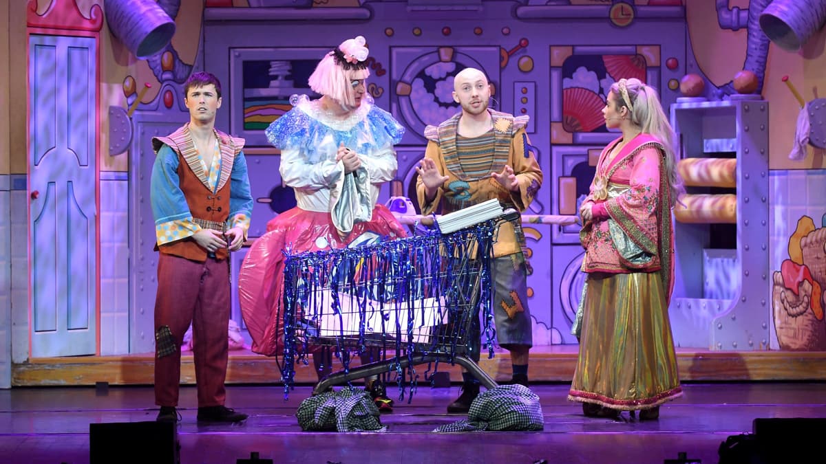 Photos: Gaiety Theatre hosts Stage-ed's 'Aladdin' over Christmas and ...