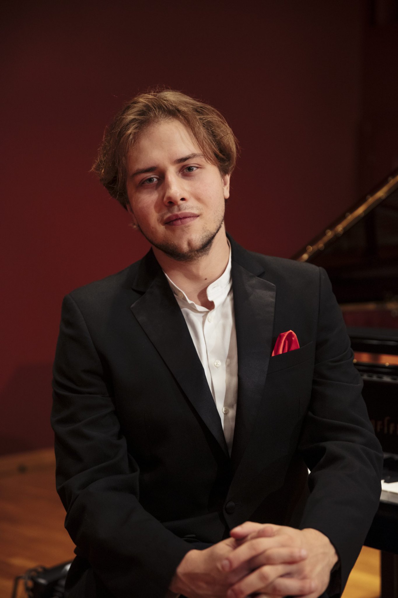 Outstanding pianist to give recital and masterclass at Erin Arts Centre ...