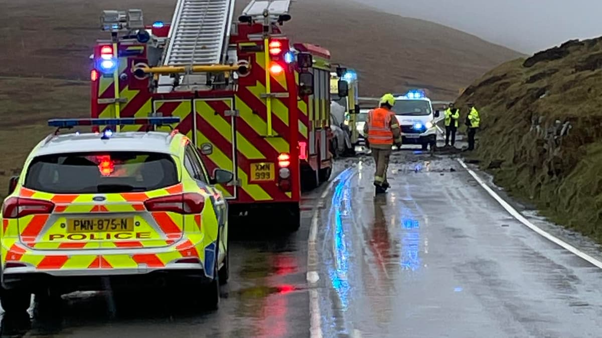 Crash shuts part of key road on the Isle of Man | iomtoday.co.im