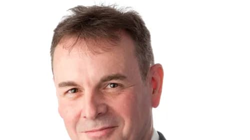 Loganair appoint Isle of Man born aviation boss as acting CEO ...