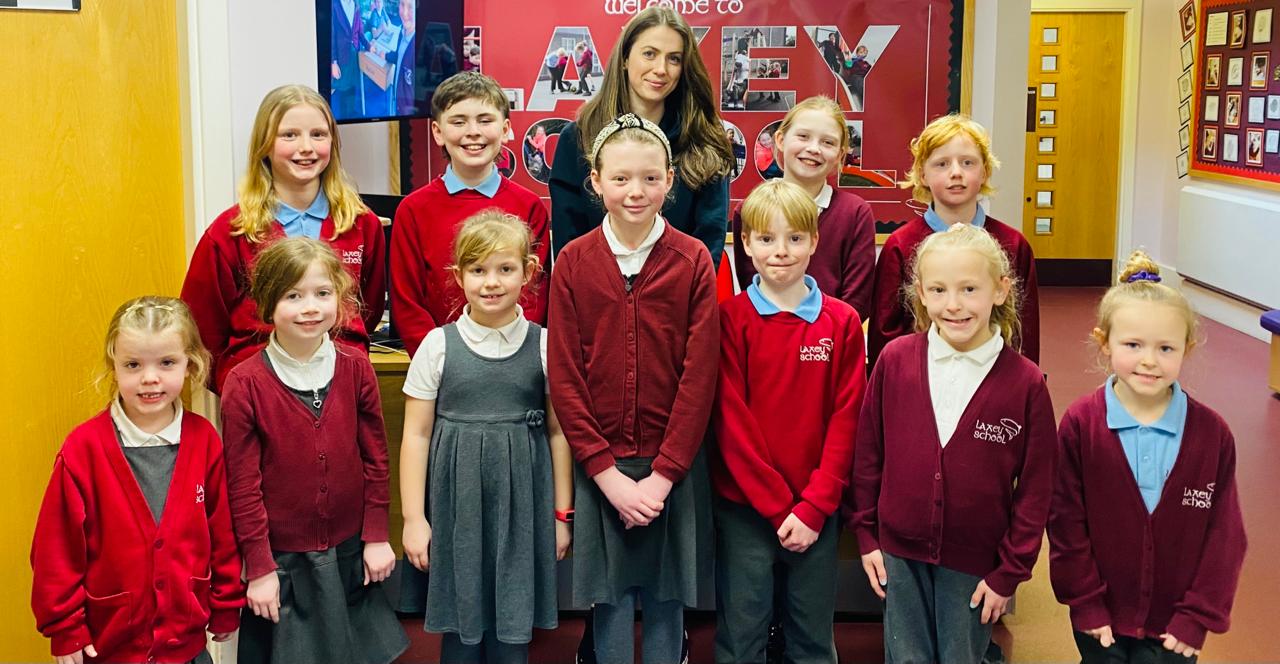 Isle of Man school wins 'flagship' recognition for working with parents ...