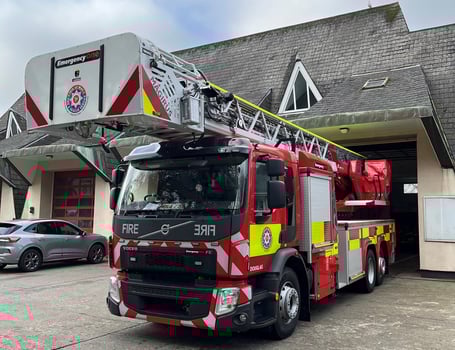 The Fire and Rescue Service brings in new high-reach 'Magirus ...