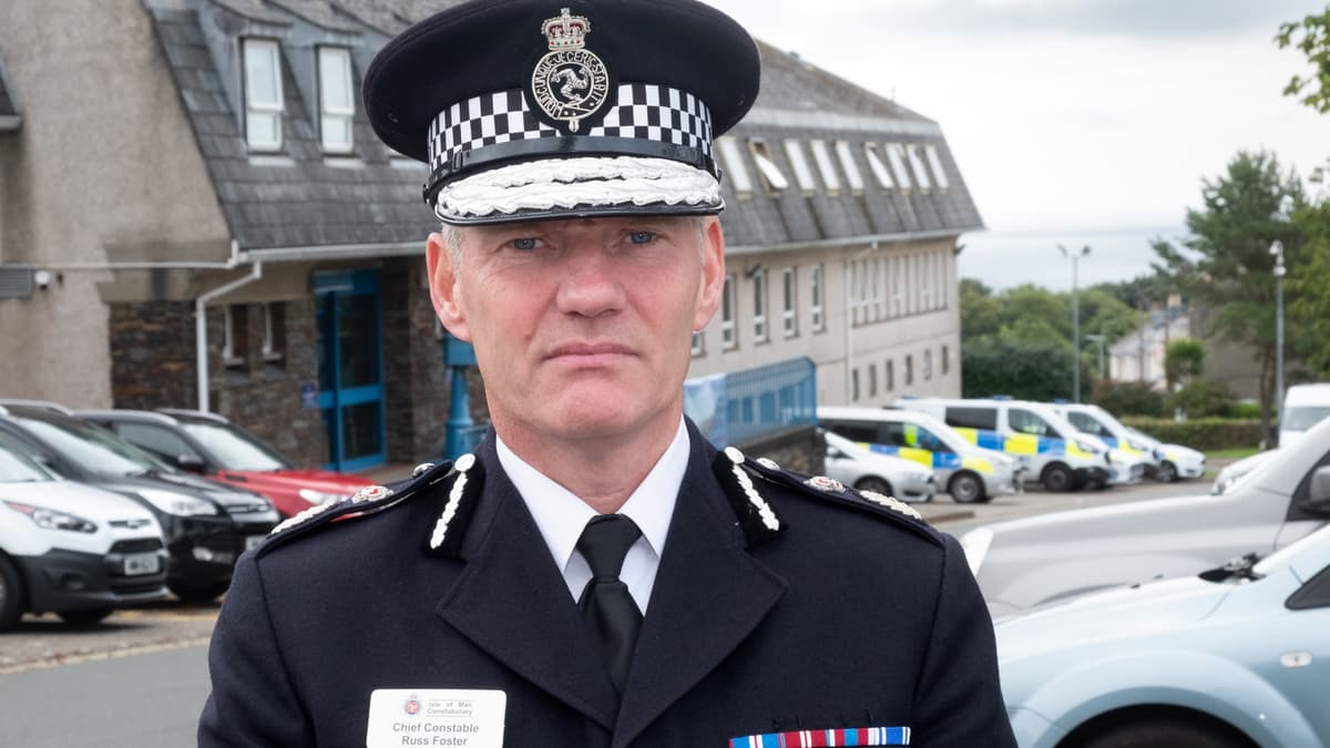 Isle of Man Police officer pay leading to 'large numbers' leaving the ...