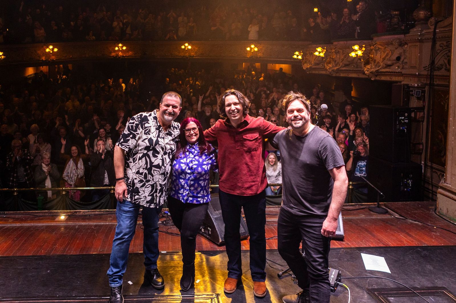 Davey Knowles emotional gig in farewell to music promoter Lenny ...