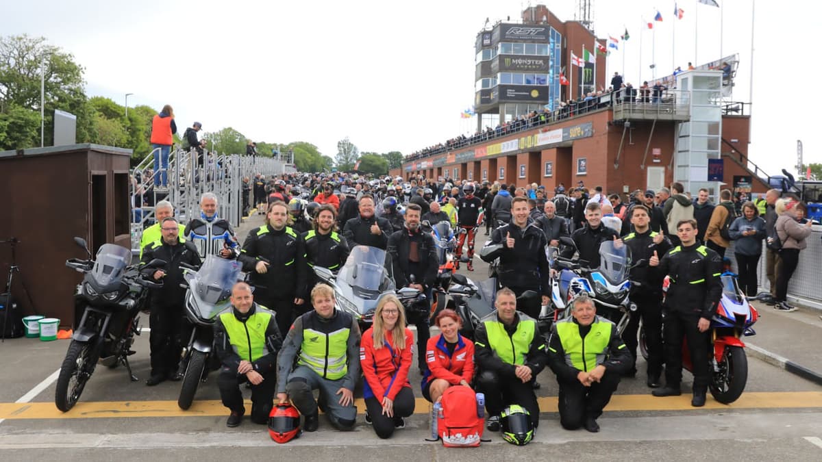 Isle of Man TT 2024: Legacy Lap pictures show sea of bikers as hundreds ...