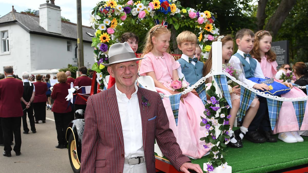 Pictures show 'jubilant atmosphere' at Arbory's ever-popular Laa Columb ...