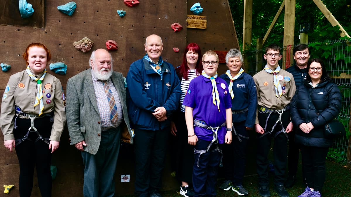 Isle of Man Scouts unveil new climbing wall in memory of former member ...