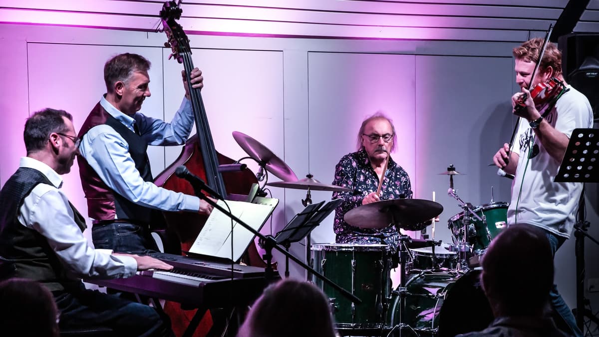 Status Quo drummer John Coghlan to perform at Port Erin Jazz Festival ...