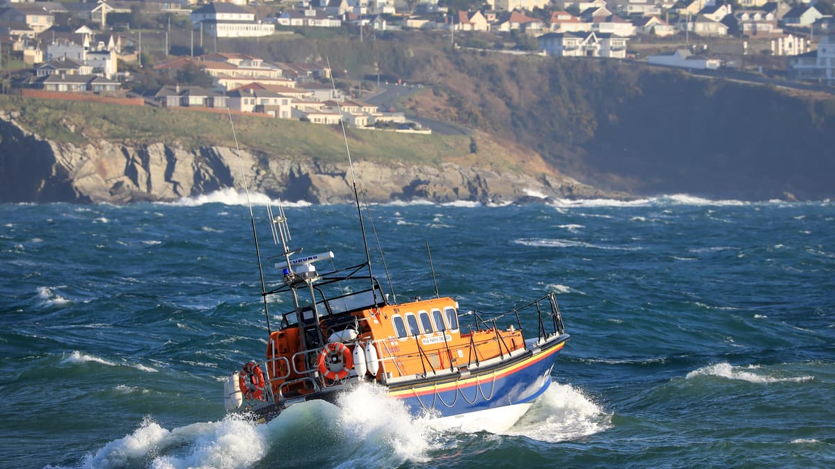 Douglas lifeboat launched after report of upturned vessel | iomtoday.co.im