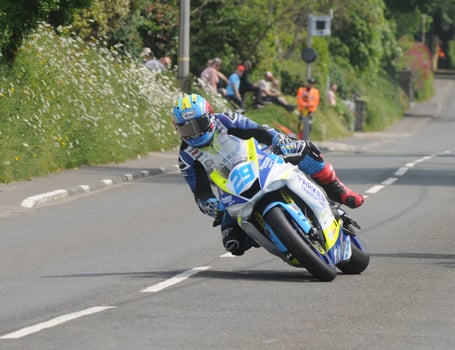 Isle of Man TT 2025: Four Manx riders seeded for Supersport class ...
