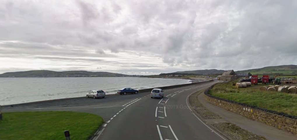 Police issue update after bus crash shuts Isle of Man road | iomtoday.co.im
