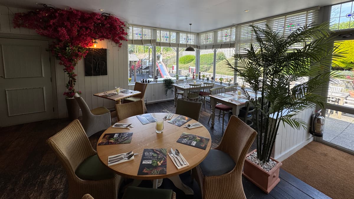 Inside the Thai restaurant that's reopened in an Isle of Man pub ...