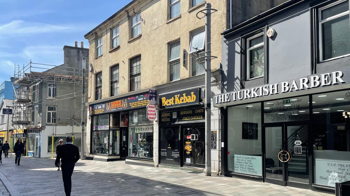 31-year-old punched man outside kebab shop in 'moment of madness and ...