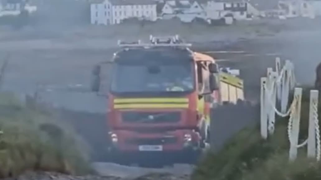 Video shows crews tackling blaze near visitor centre as fire and rescue ...