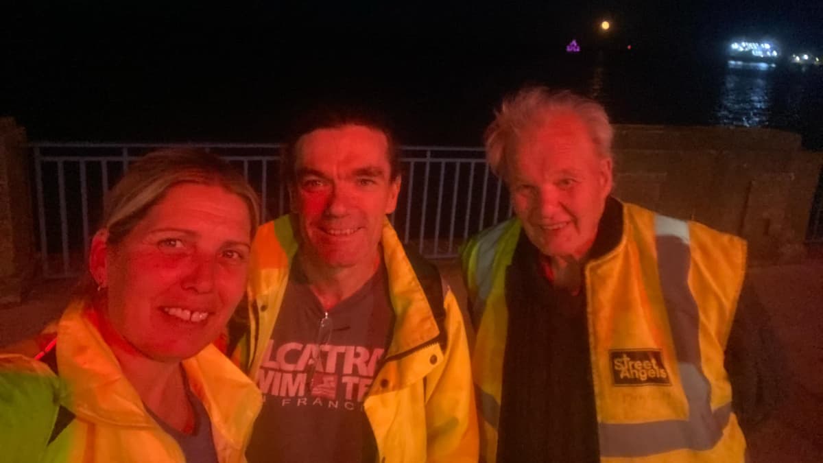 Street Angels lend a helping hand on busy Saturday night | iomtoday.co.im