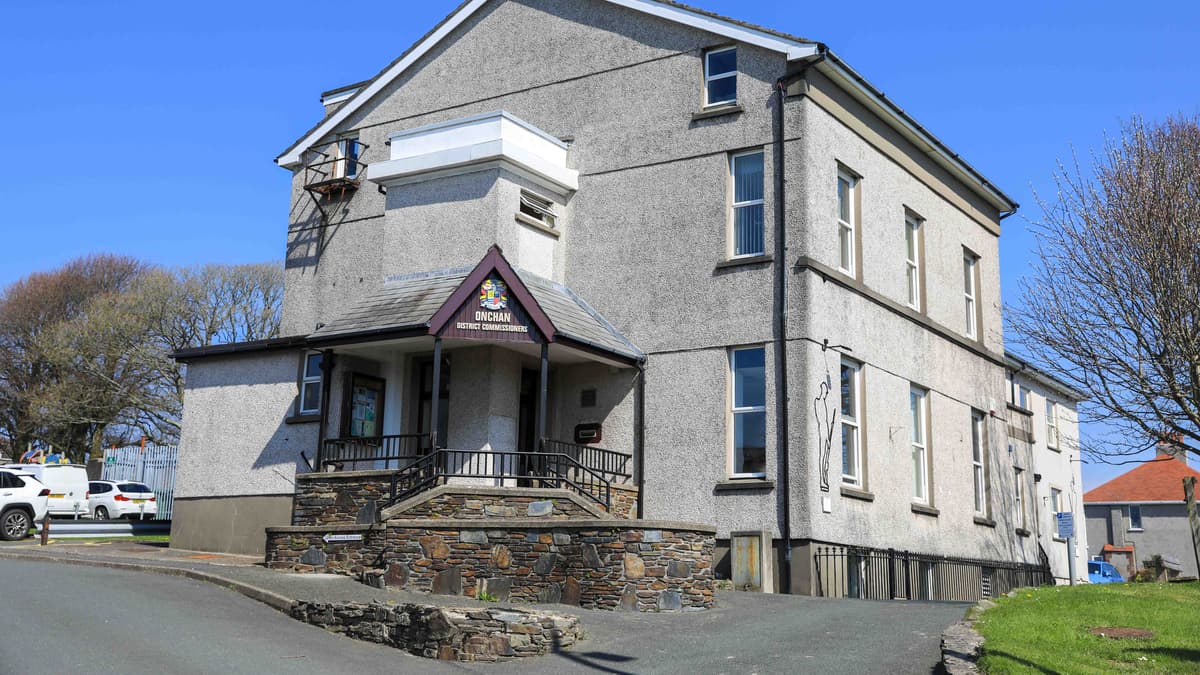 Onchan Commissioners refuse to sell 'cherished' number plate worth £3k ...