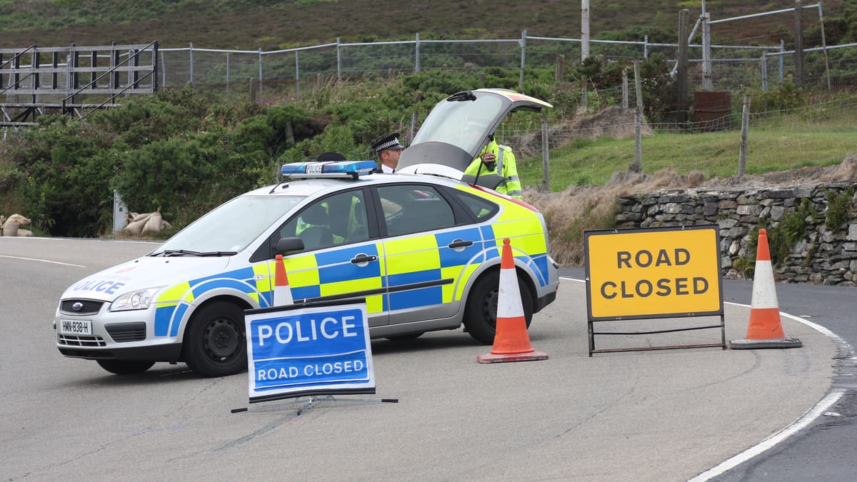Section of A18 Mountain Road shut following crash | iomtoday.co.im