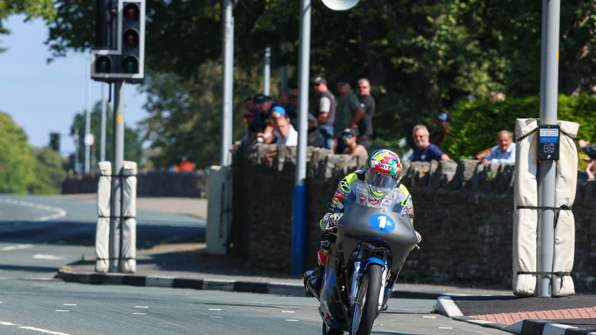 Classic TT 2025: Organisers release updated schedule for Wednesday afternoon | iomtoday.co.im